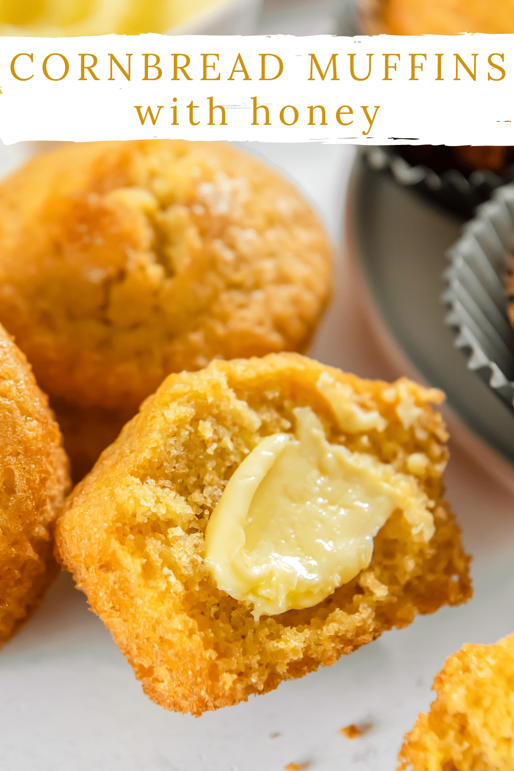 Easy Cornbread Muffins (ready in 20 minutes!)