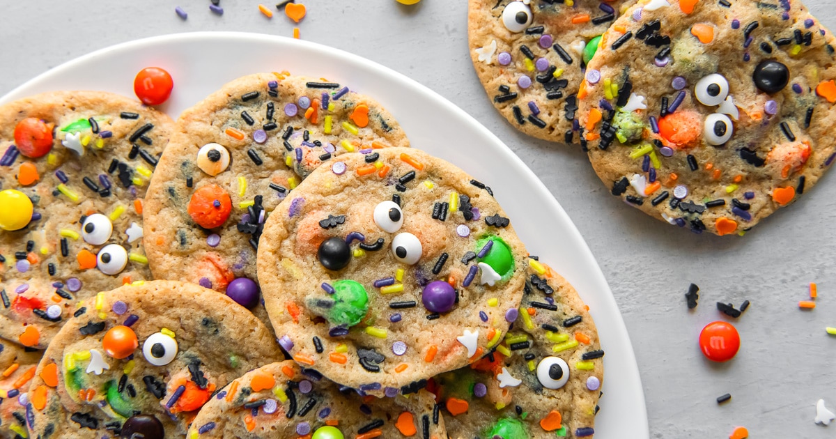 Easy Halloween Cookies – If You Give a Blonde a Kitchen