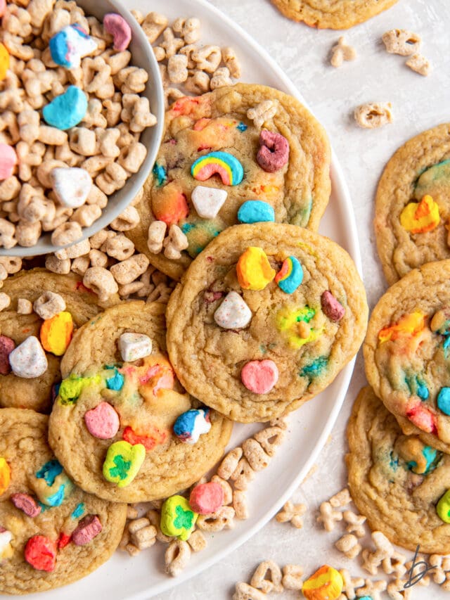 Lucky Charms Cookies (quick and easy)