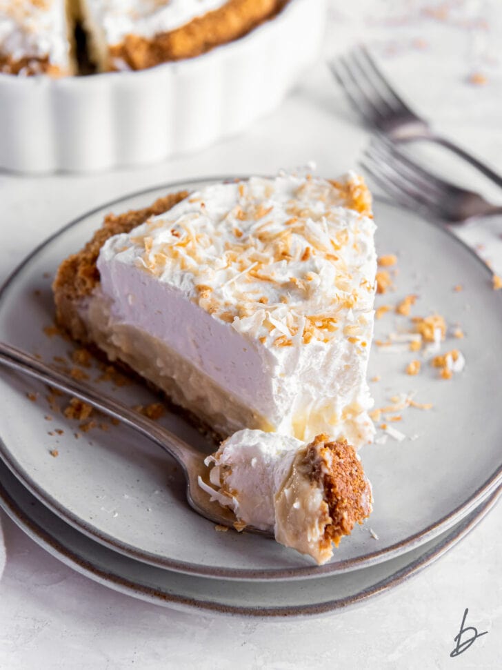 Coconut Cream Pie with Graham Cracker Crust
