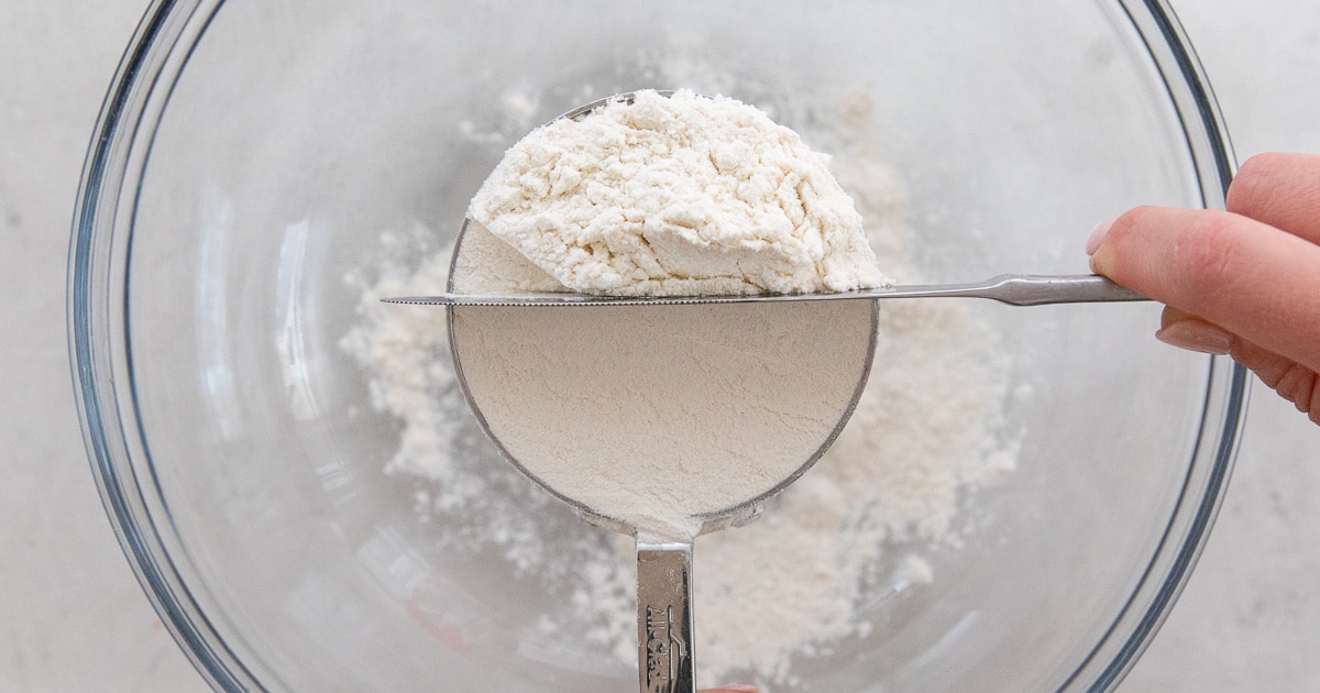 How to Measure Flour Correctly – If You Give a Blonde a Kitchen