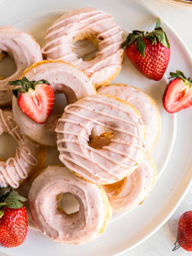 Baked Strawberry Donuts – If You Give a Blonde a Kitchen