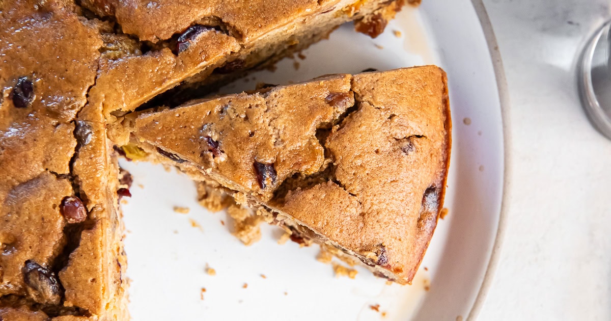 Traditional Irish Porter Cake – If You Give a Blonde a Kitchen